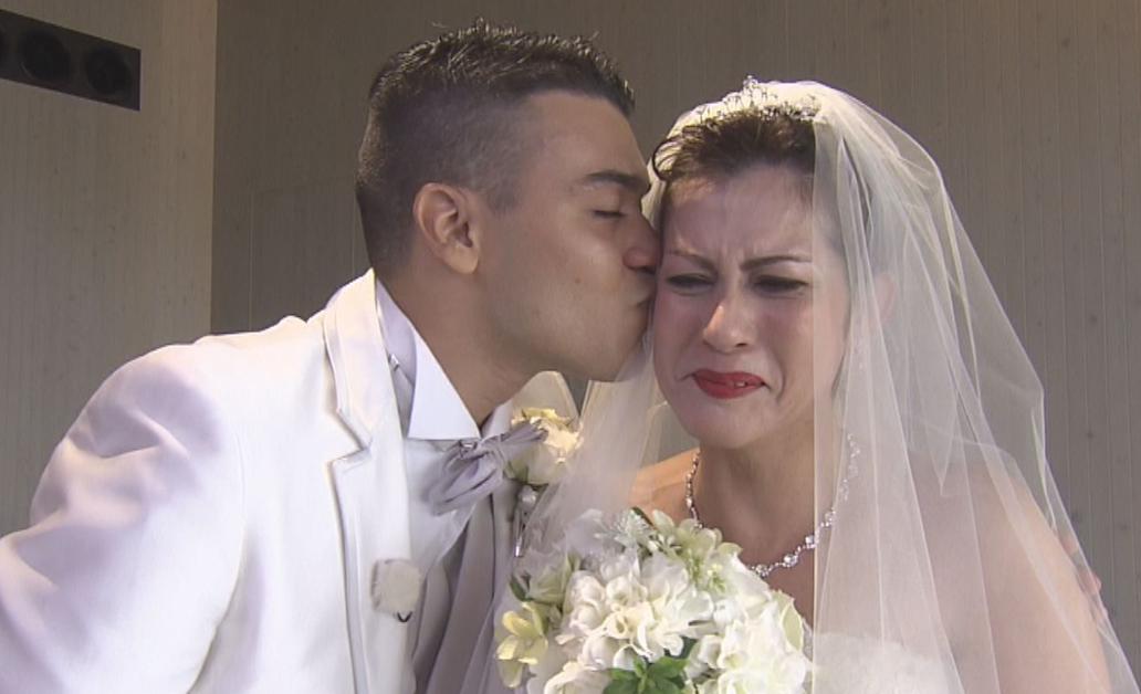 ありんくりんクリスはハーフ？お母さんは？嫁の画像は？不貞発覚で窮地？！